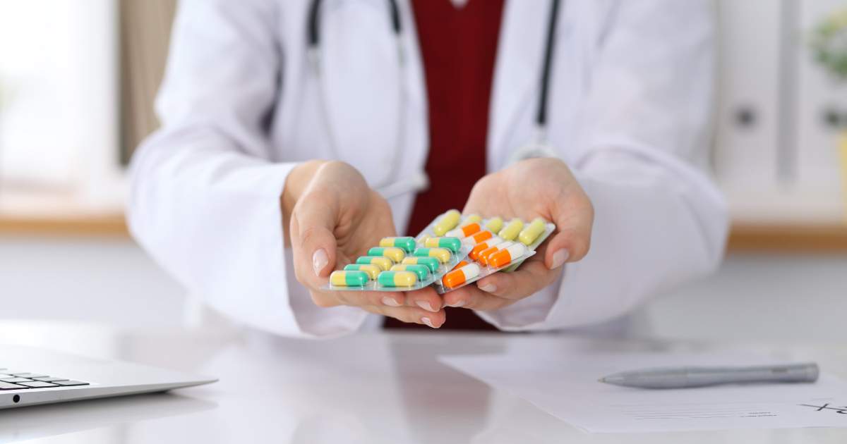 Eficacia y seguridad de ibuprofeno/paracetamol en dolor postoperatorio ...